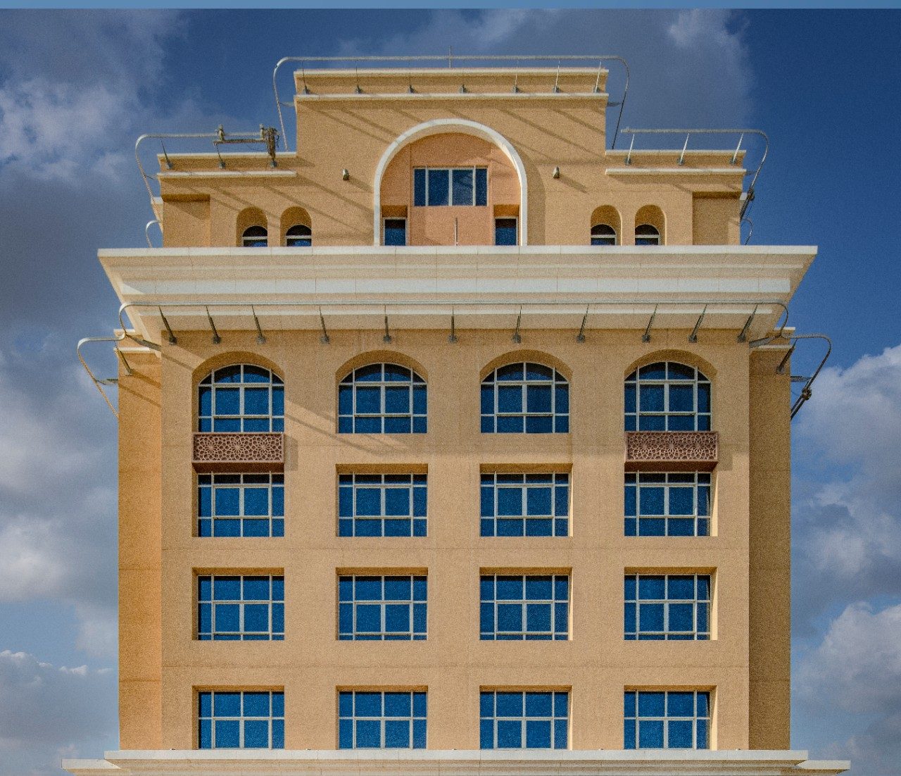Buy Custom Glass Windows in UAE | Modern & Sandblasted
