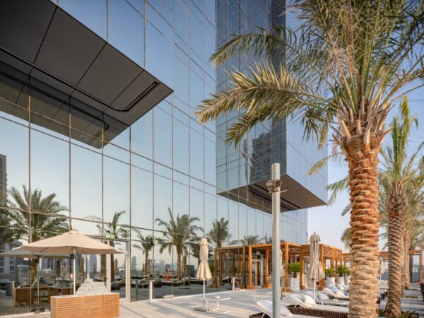 Buy Custom Glass Windows in UAE | Modern & Sandblasted